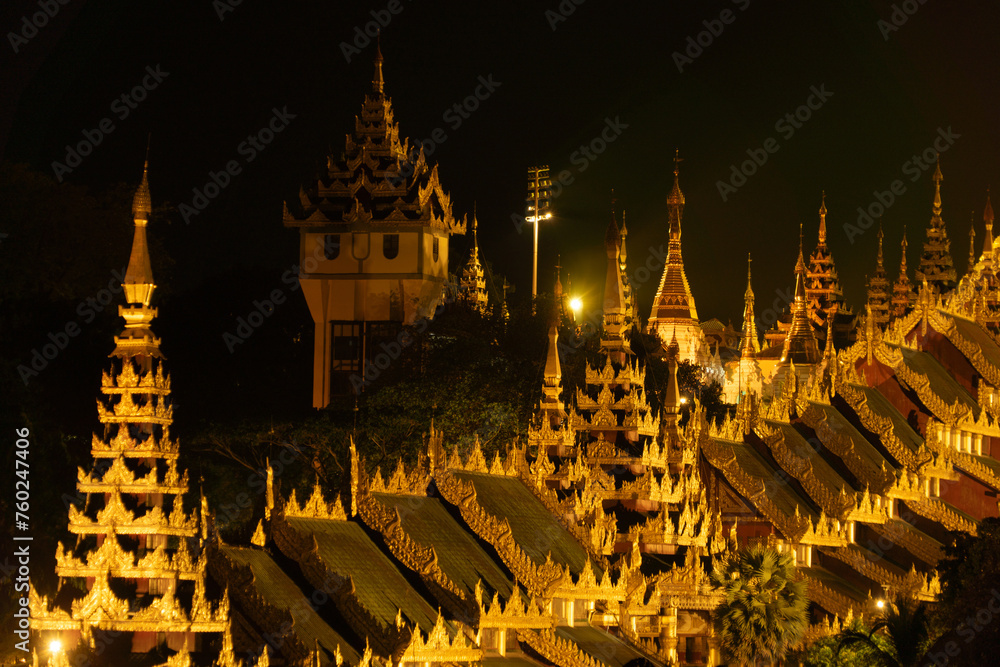 Shwedagon Pagoda, Burmese temples of Bagan City, unesco world heritage ...