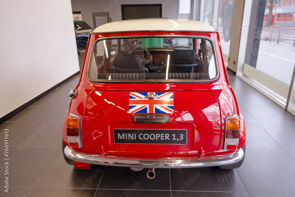 vintage Red Classic Rover MINI Cooper 1.3 Oldtimer in showroom, iconic ...