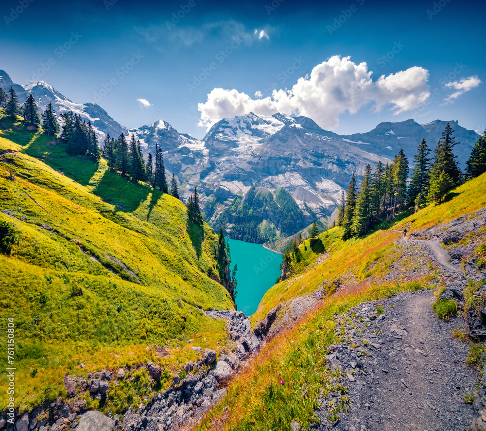 Trekking around Oeschinensee Lake. Attractive summer scene of Swiss ...