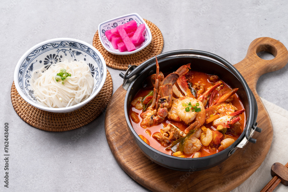 Thai style, fried rice, pad thai, kung, shrimp, tom yum , kram, pork ...