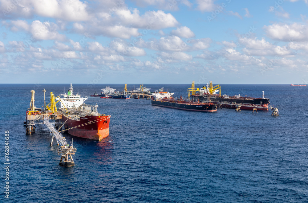 Offshore Oil Terminal for Tanker Ships outside the Port of Freeport ...