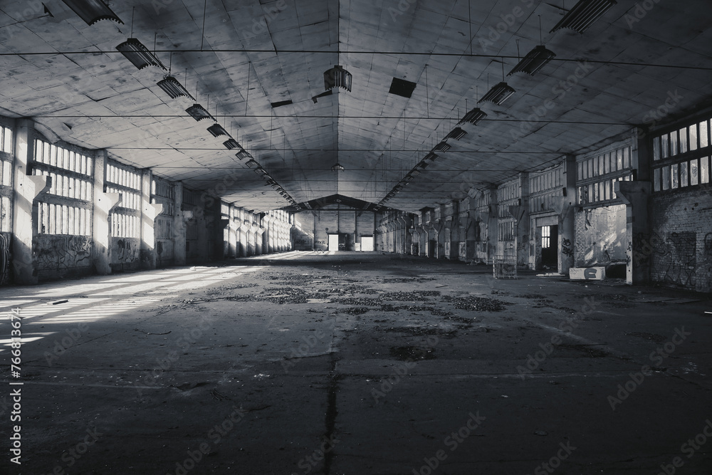 Alte Fabrik - VEB - DDR - Old Abandoned Factory - Verlassener Ort ...