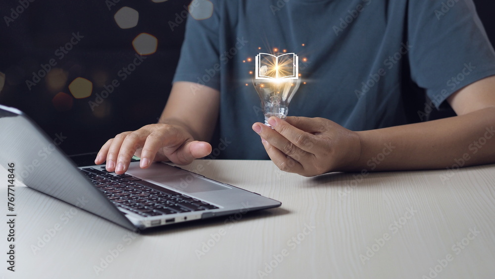 E-learning graduate certificate program concept. Man holding lightbulb ...