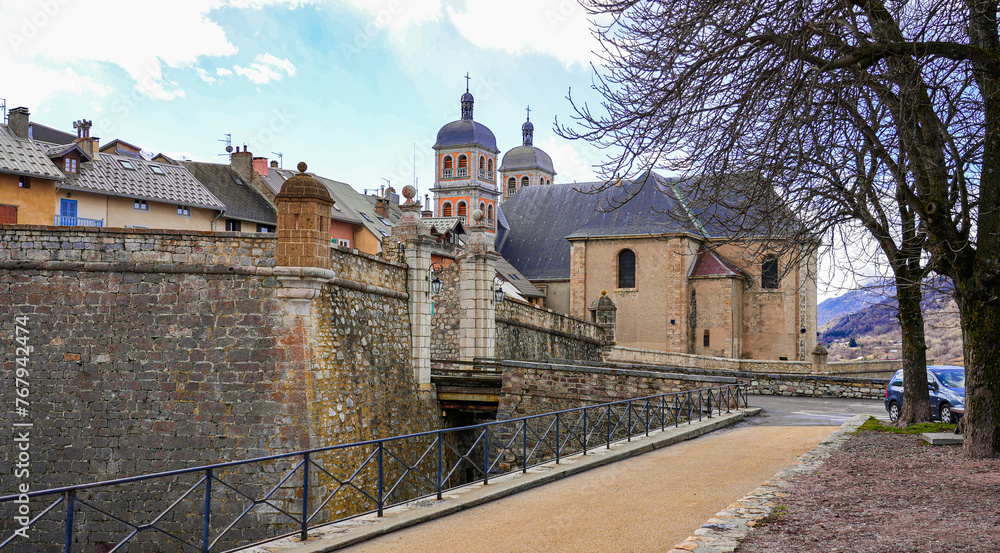 Collegiate Church of Our Lady and Saint Nicholas of Briançon above the ...