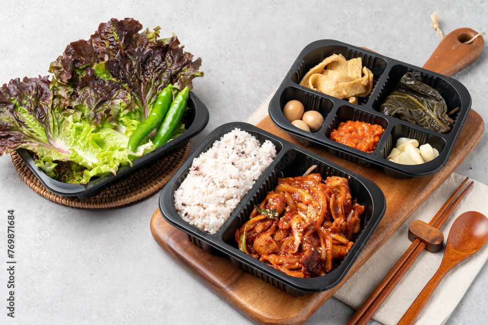 Korean food, kimchi, stew, lunch box, stir-fried pork, pork, bulgogi ...