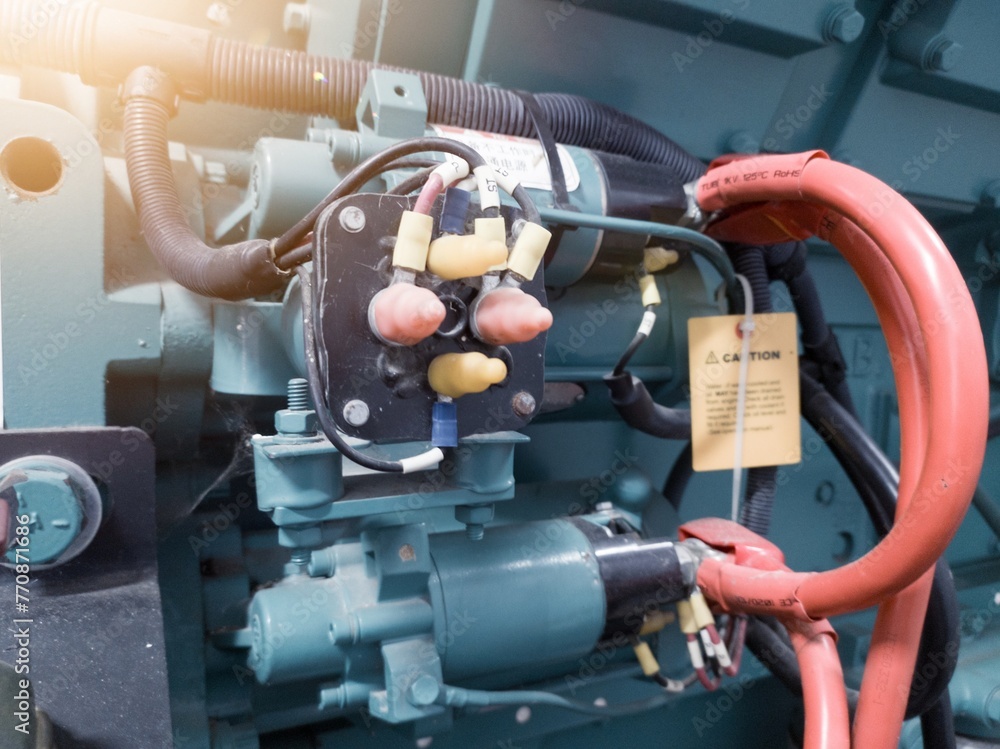 Installation circuit component of double starting motor on the heavy ...