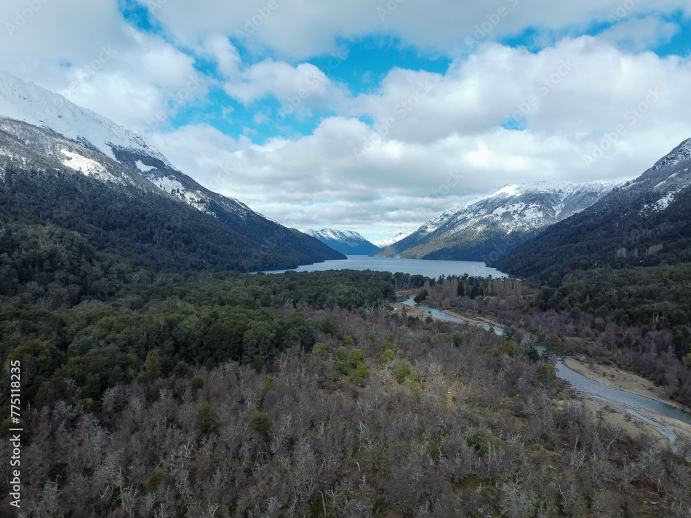 Bosques encantados, lagos helados: La Ruta de los 7 Lagos en su ...