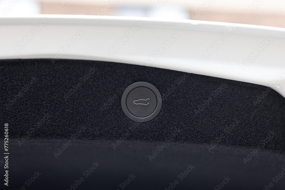 Button for automatic electric opening and closing of trunk door of new ...