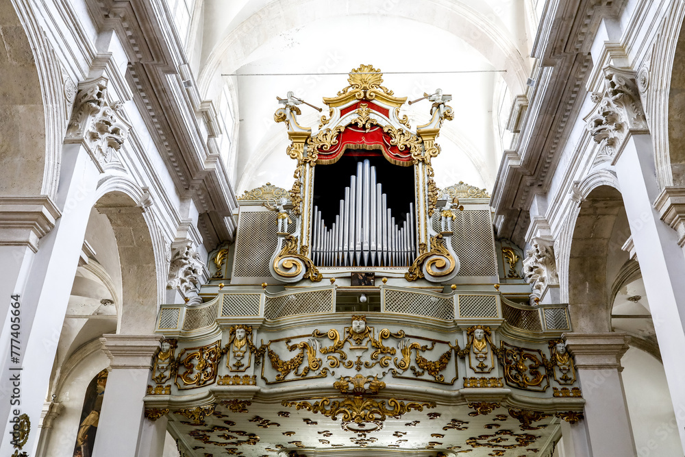 Organ in the cathedral of the Assumption of the Virgin Mary, Dubrovnik ...