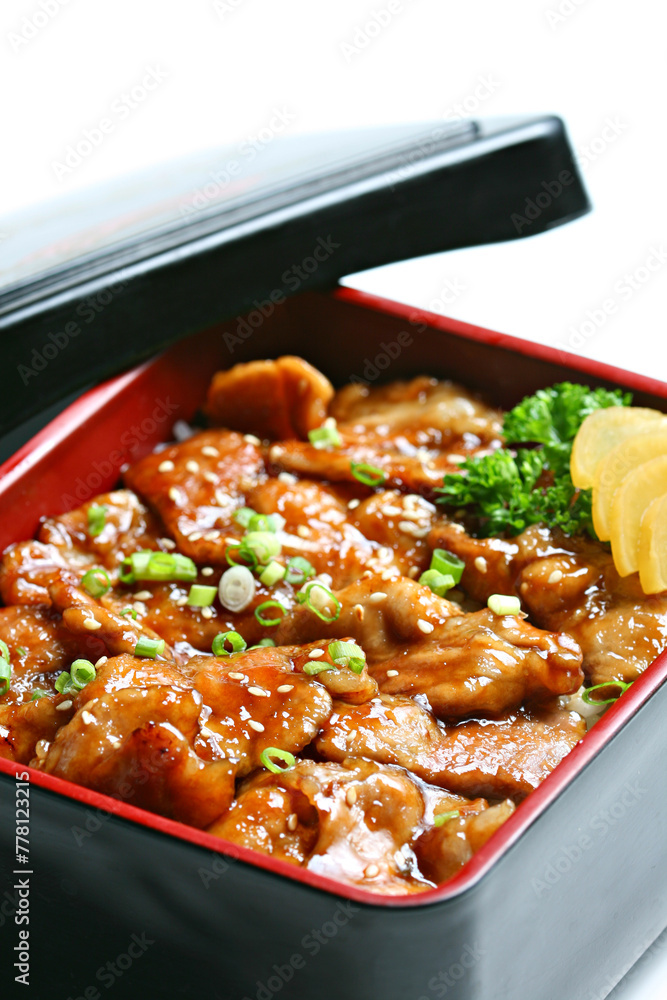 Buta yakiniku don (Buta yakiniku Donburi) Grilled sliced pork with ...