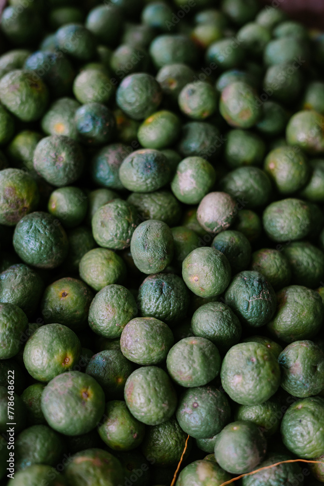 Green lime which tastes sour, is one of the best spices that Indonesia ...