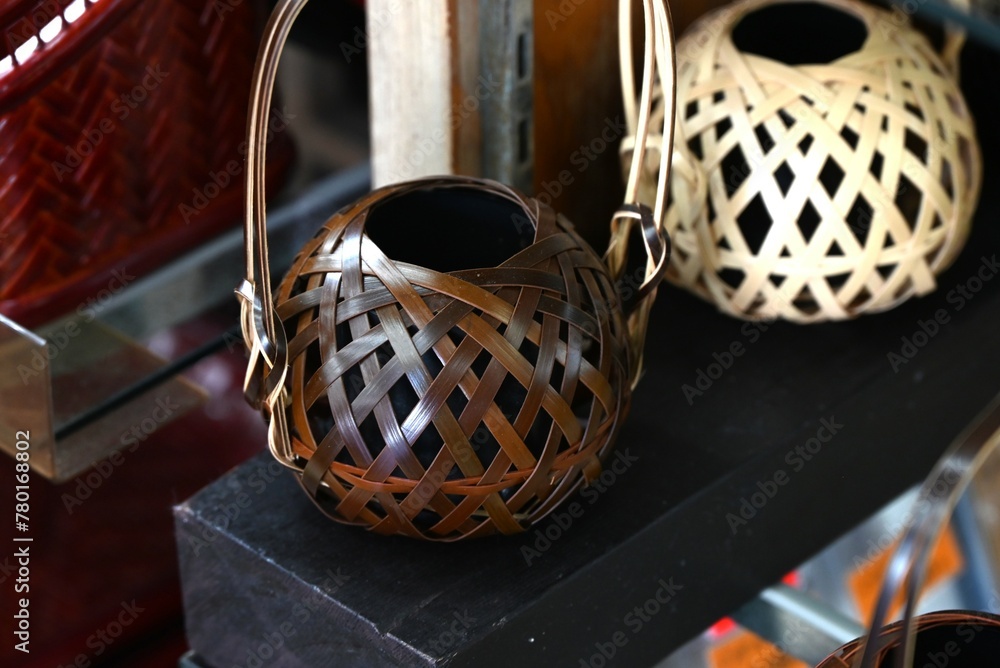 Introducing souvenirs from sightseeing in Japan. Japanese bamboo crafts ...