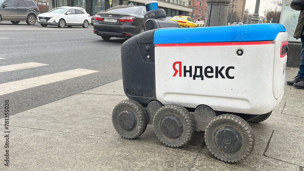 Moscow March 20 2023, Yandex delivery robot on the streets of Moscow ...