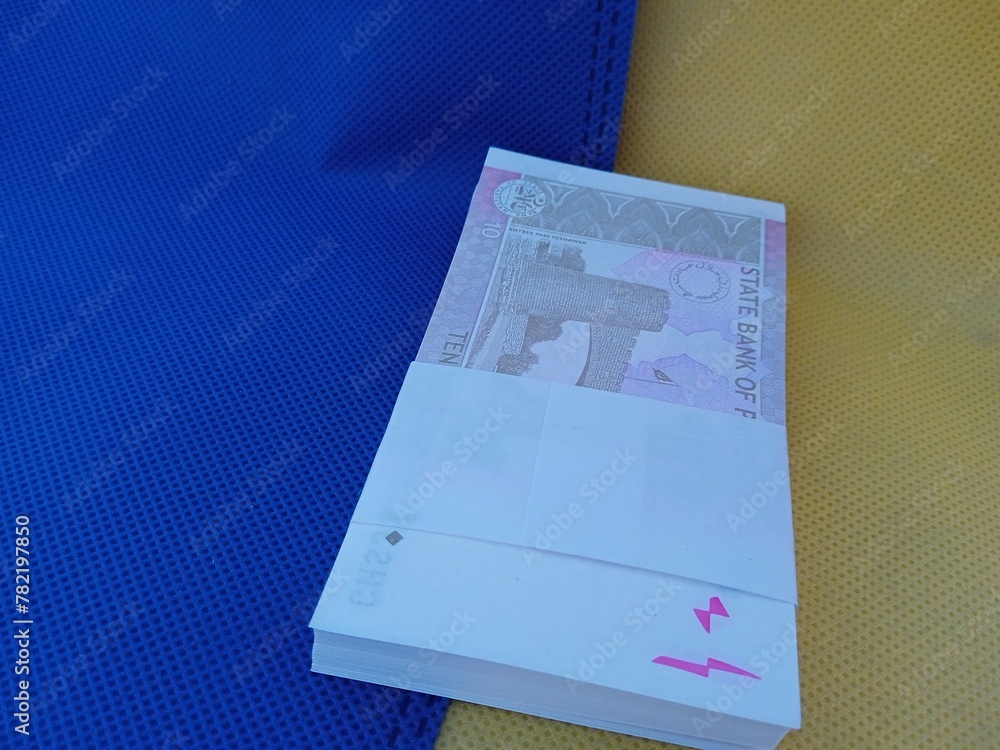 Bundle of Pakistani Currency. 10 Rupees note Pakistani, Pakistani ...