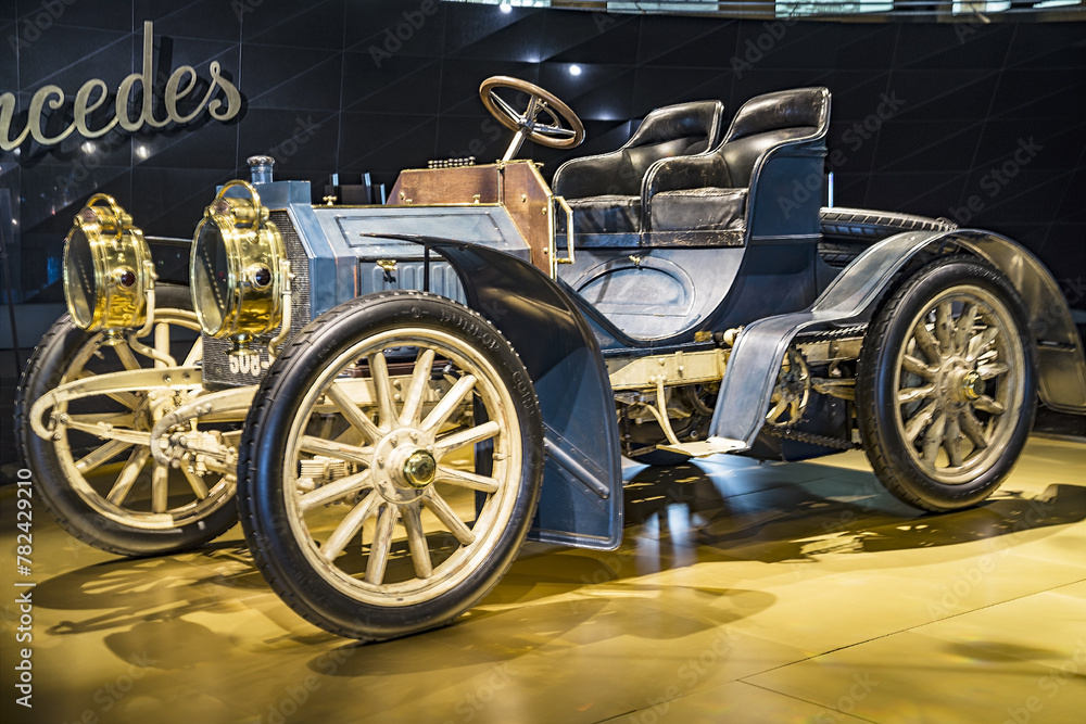 40 hp Mercedes-Simplex is the oldest Mercedes still in existence ...