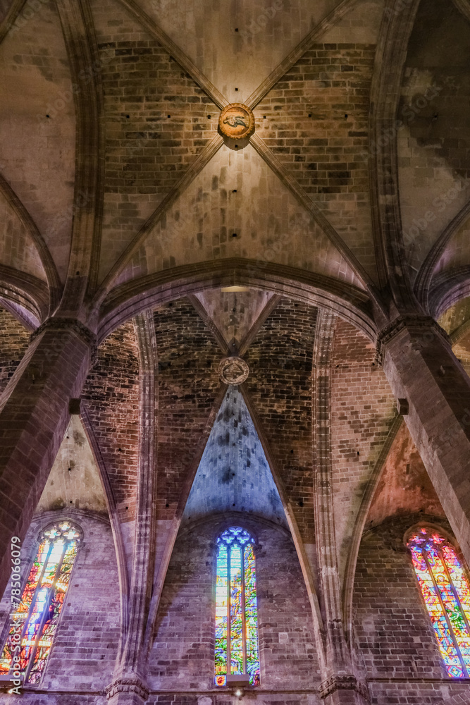 Massive cathedral church nave in Gothik historic old architecture style ...