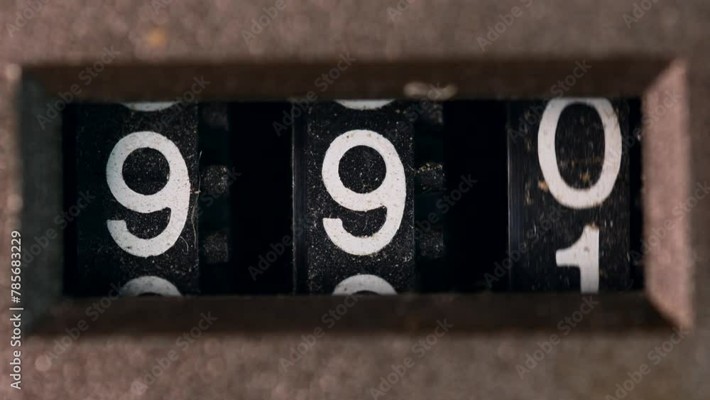 Vidéo Stock Old vintage mechanical reel counter. Close-up of turning ...