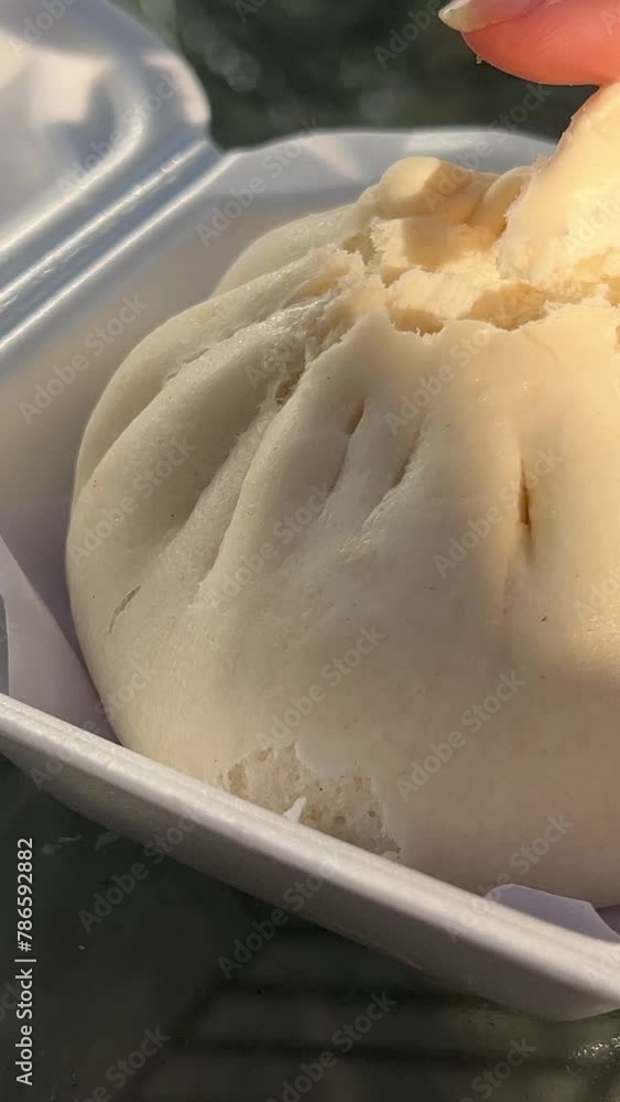 Steamed meat bun on hot steam pot, Hot steamed pork bun in bamboo ...