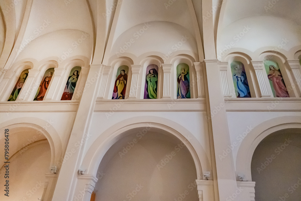 Interior of Sanctuary of the Sacred Heart (Sanctuaire du Sacre Coeur ...