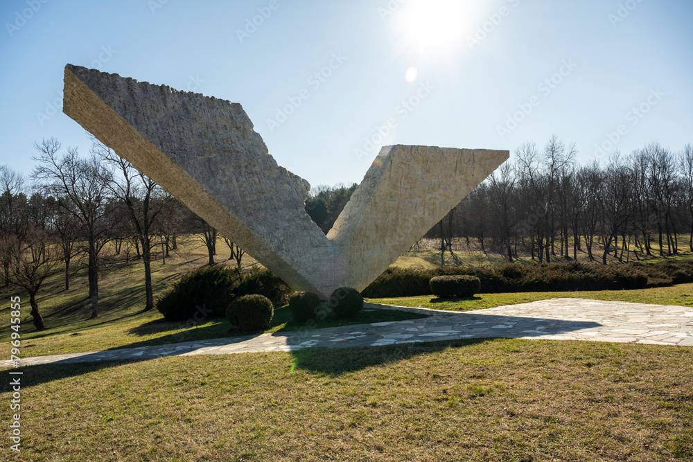 "Broken wing" monument in Sumarice Memorial Park near Kragujevac in ...