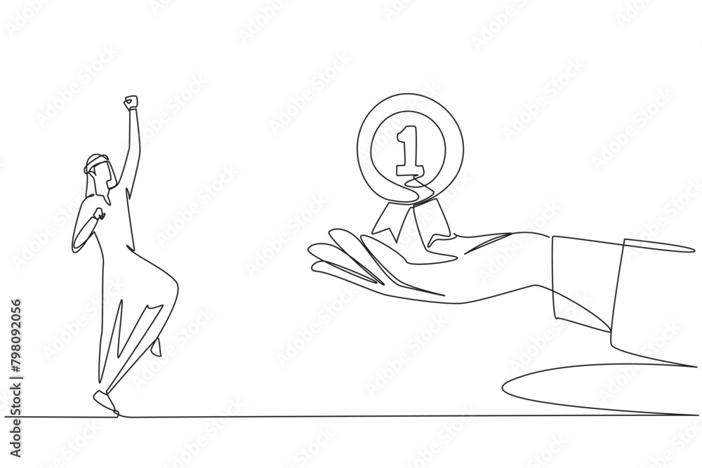 Continuous one line drawing Arabian businessman was happy to get reward ...