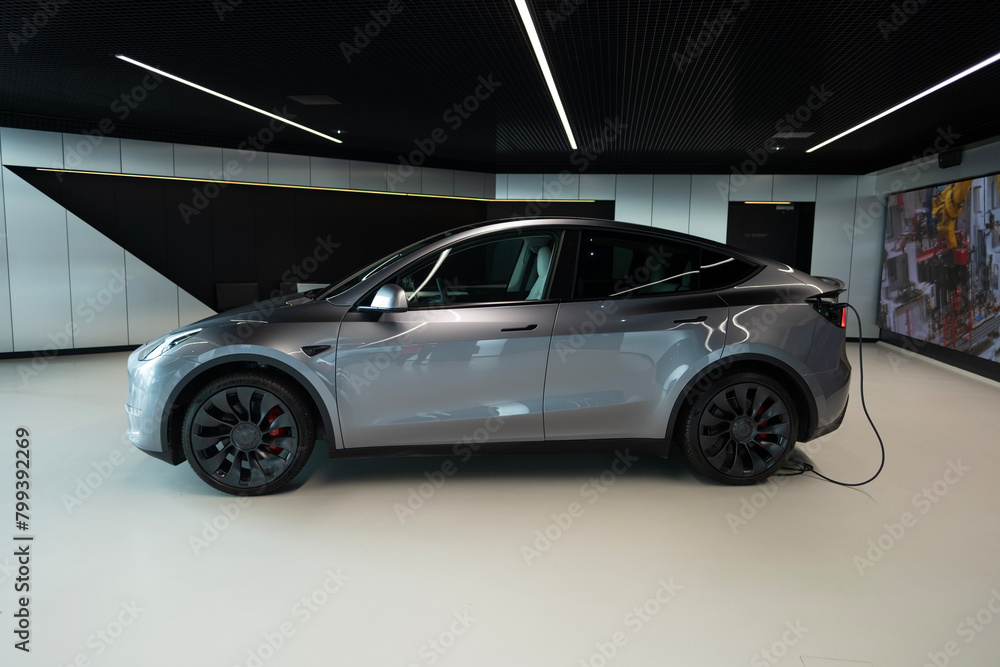 Foto de quicksilver electric TESLA Model Y car performance in ...