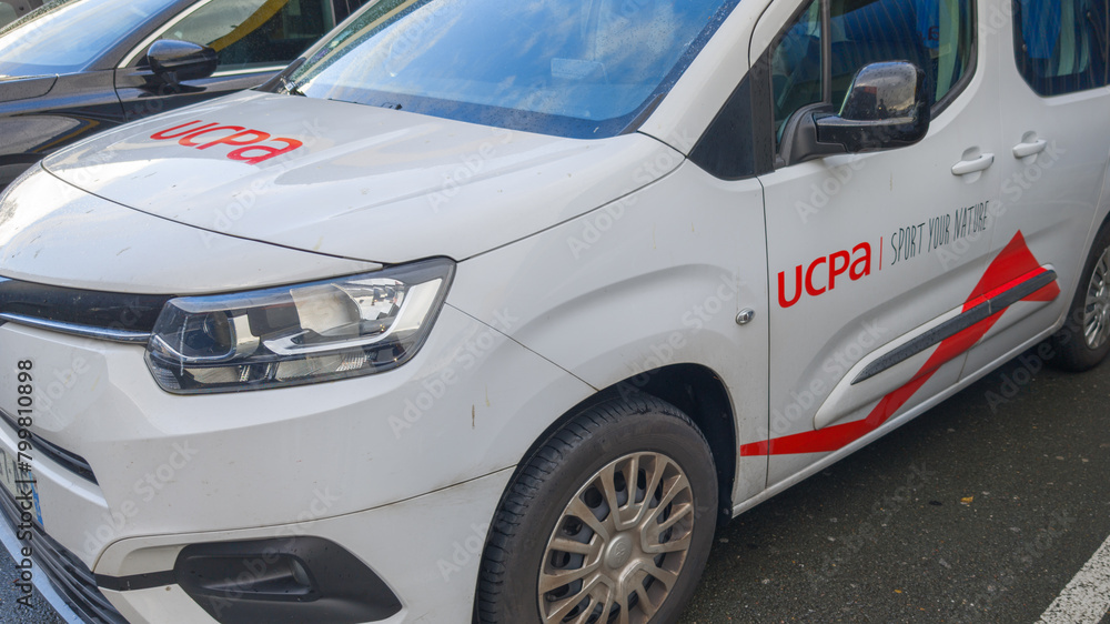 Stockfoto med beskrivningen UCPA sign logo and brand text on car sport ...