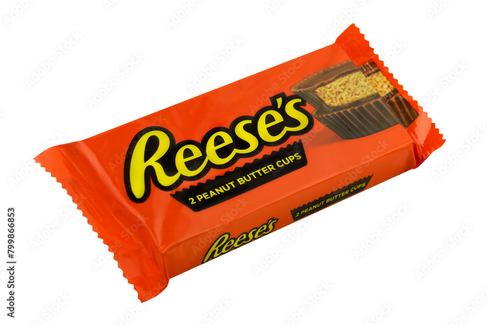 2 Peanut Butter Cups Reese's isolated on transparent background PNG cut ...