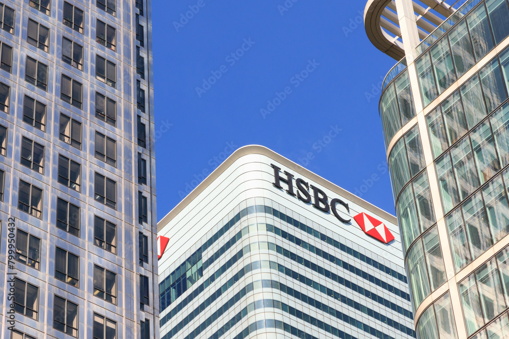 8 Canada Square, commonly referred to as the HSBC Tower, a skyscraper ...