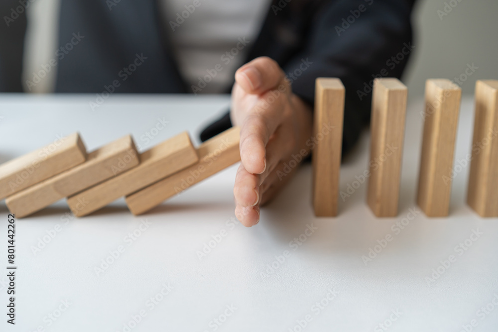 Protection finance, stopping falling block effect collapse domino ...