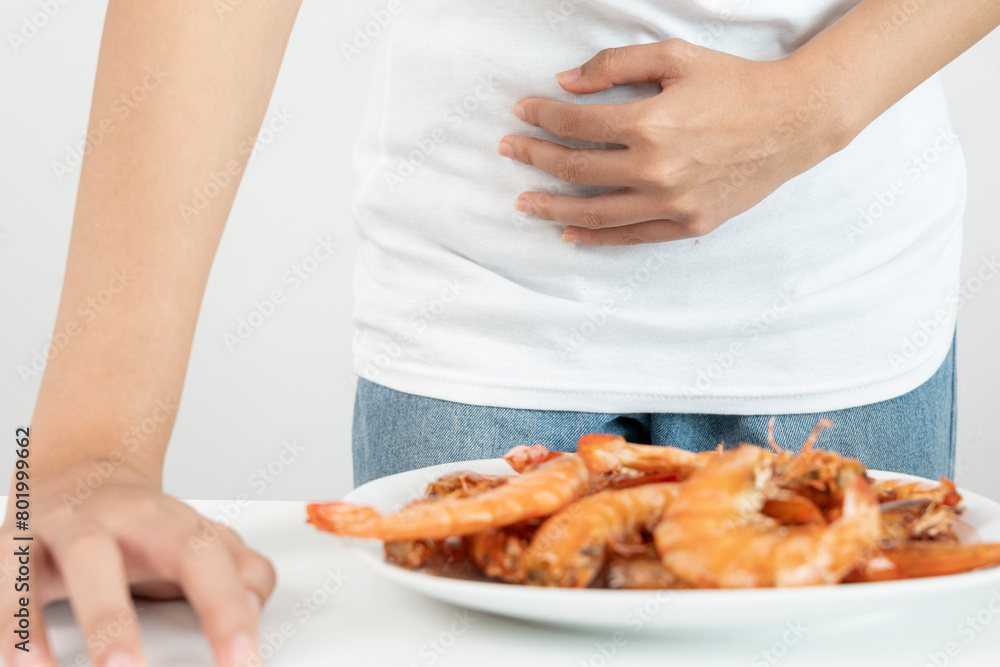 food allergies, women have reactions itching and redness after eating ...