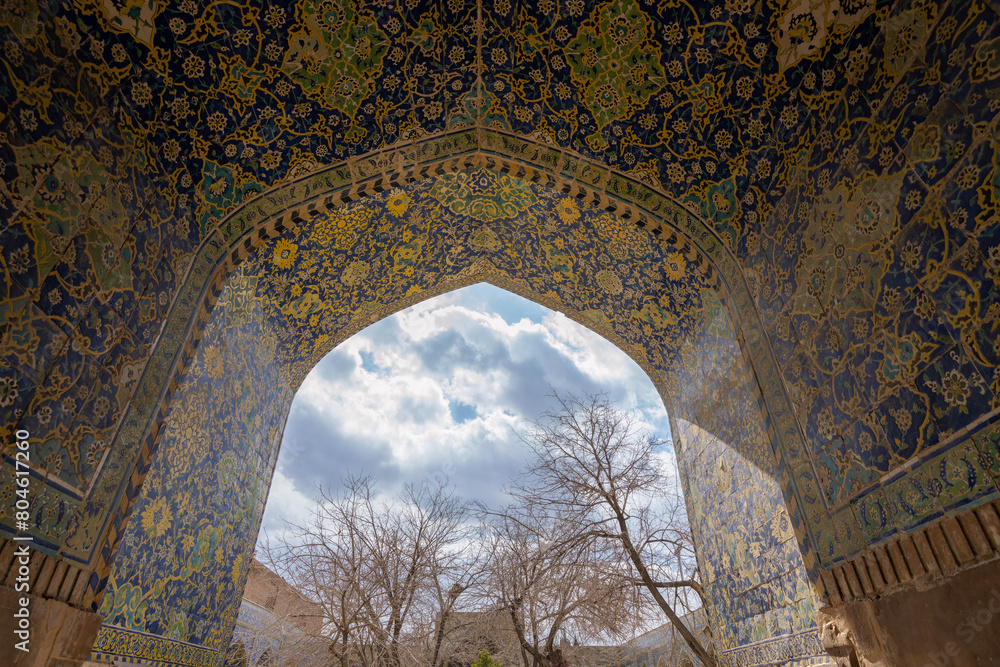 Stunning Persian-Islamic architecture with minarets and intricate tiles ...