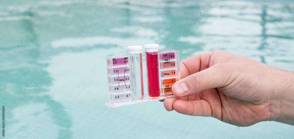 PH and chlorine analysis kit for swimming pools. Liquid chlorine and PH ...