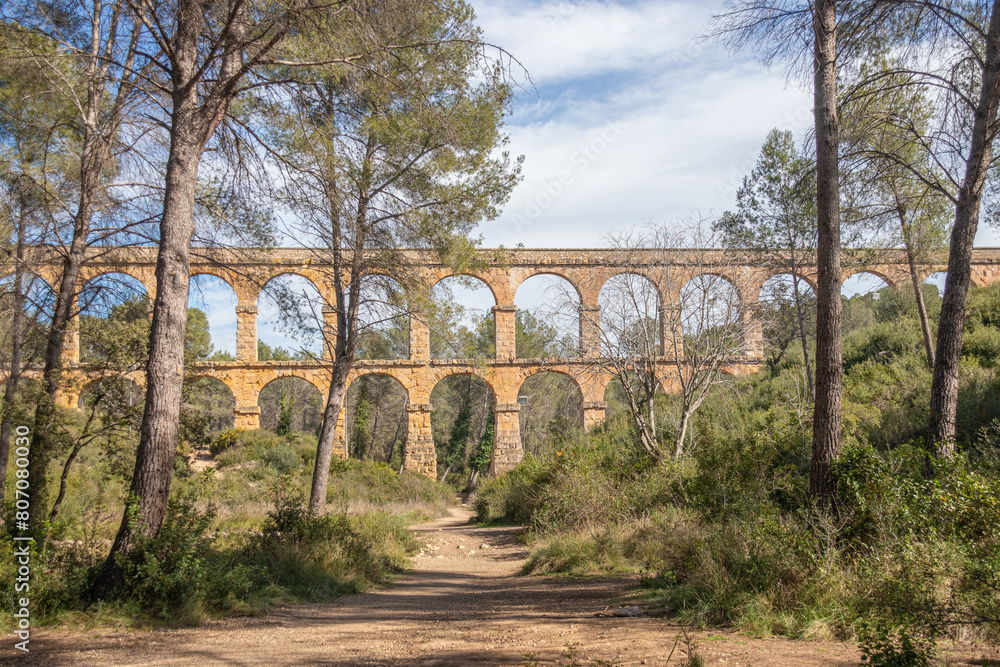 Tarragona - Acueducto de Ferreres o Puente del Diablo y entorno Stock Photo | Adobe Stock