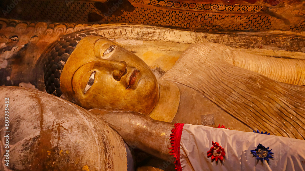 Cave 1 Deva Raja Viharaya – The Cave of ‘ Lord of the Gods. Large ...