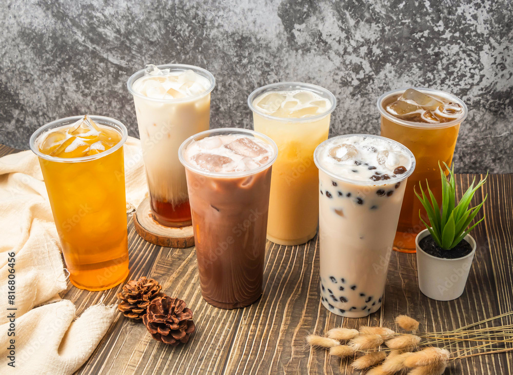Assorted taiwan iced tea Pearl milk tea, Fresh milk Ovaltine, Alpine ...