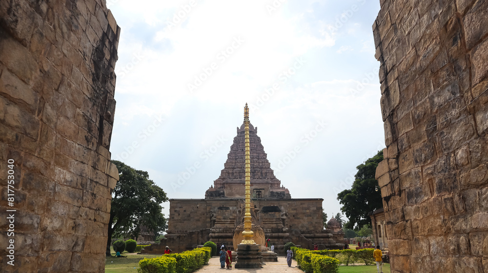 Beautiful Ancient Brihadisvara Temple, Built in 11th Century by ...