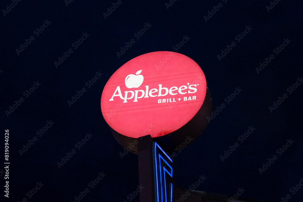 Niagara Falls, Ontario, Canada - December 8, 2023: An Applebee's sign ...