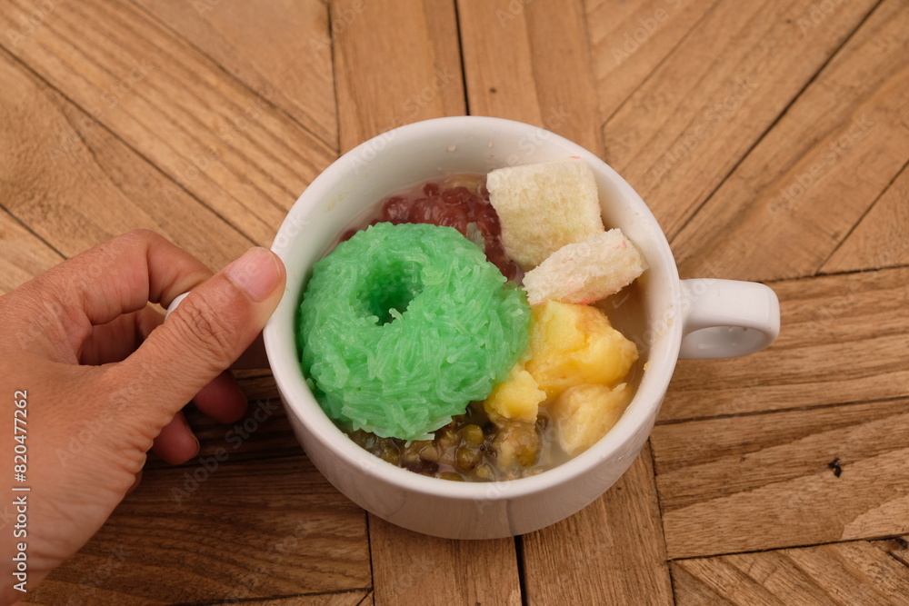 Angsle or wedang angsle is a typical East Javanese food that resembles ...