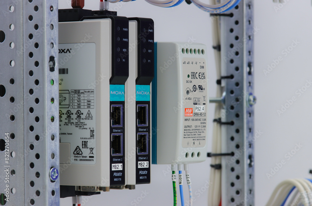 Electronic control modules for home automation. Control of blocks via a ...