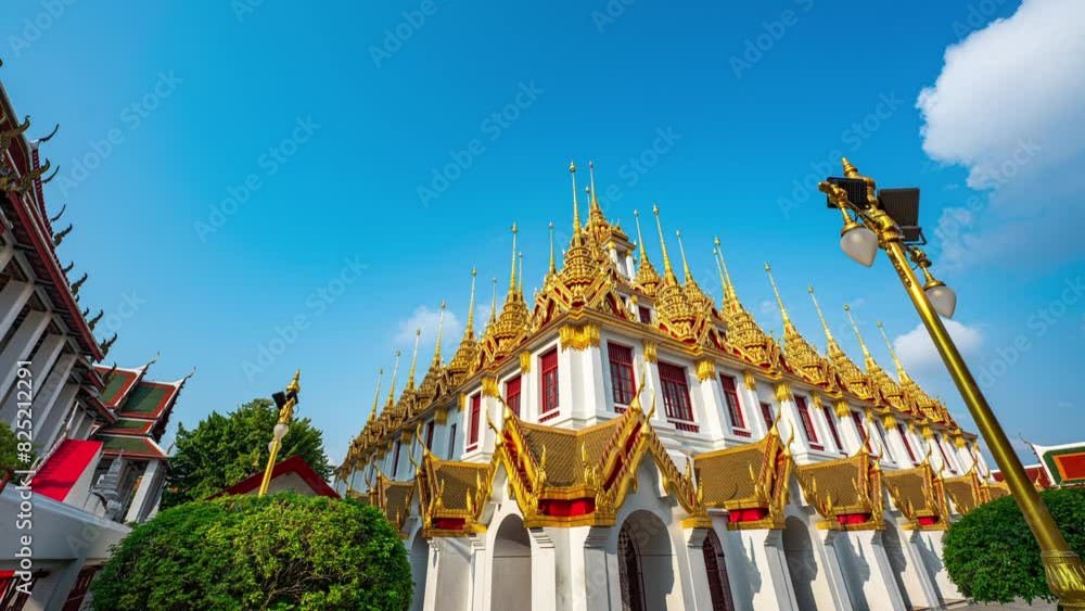 Time lapse beautiful garden in front Loha Prasat,Wat Ratchanatdaram ...