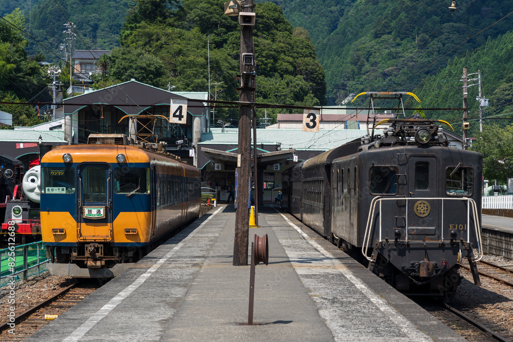 Shizuoka, Japan - April 5 2022: the Oigawa railway train 16000 series ...