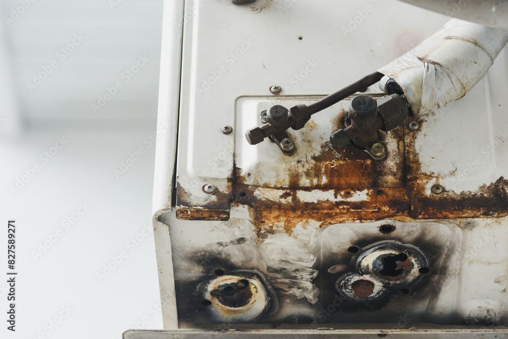 Adjust the cooling condition of rusty pipes according to their service ...