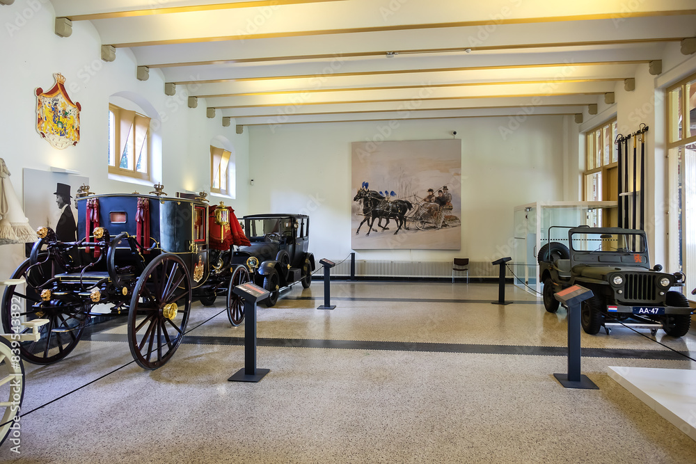 Historic Castle Het Loo, Royal stables. Exhibition about different ...