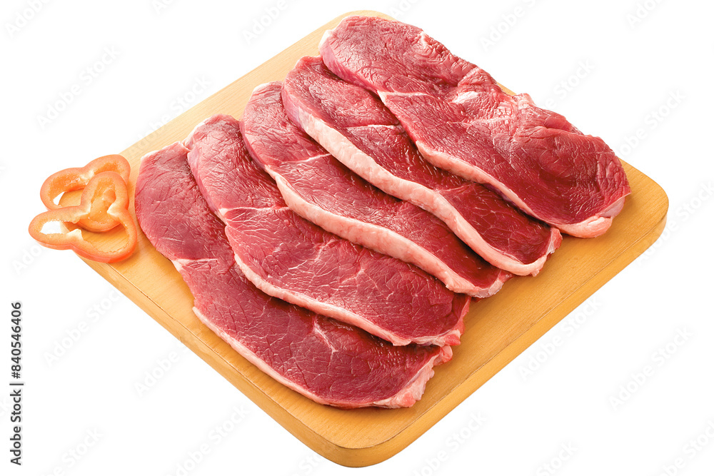 filé de carne bovina crua sobre tábua de servir isolado em fundo ...