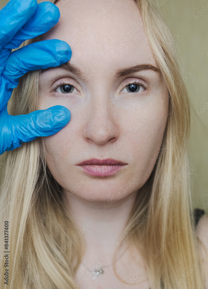 Examination of the fundus and dilated pupils, instillation of eye drops ...