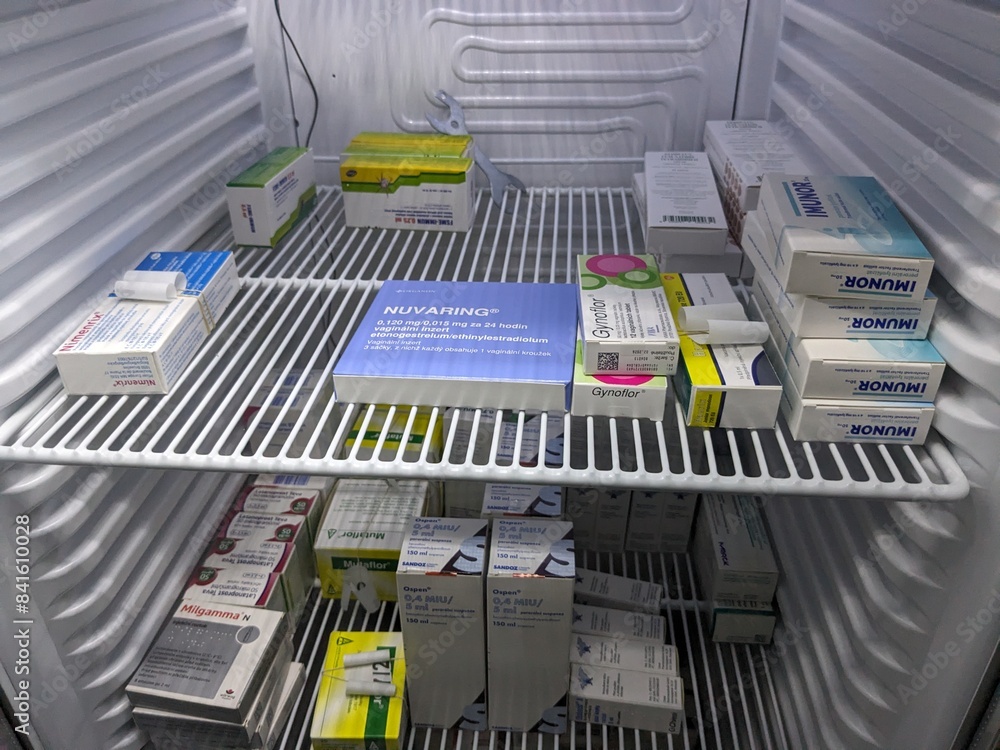 Foto de Prague, Czech Republic - June 28 2024: NUVARING box of ...