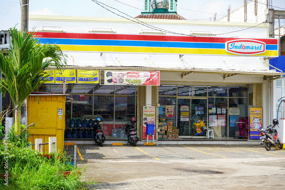 PT Indomarco Prismatama or Indomaret (short for Indonesia Market Retail ...