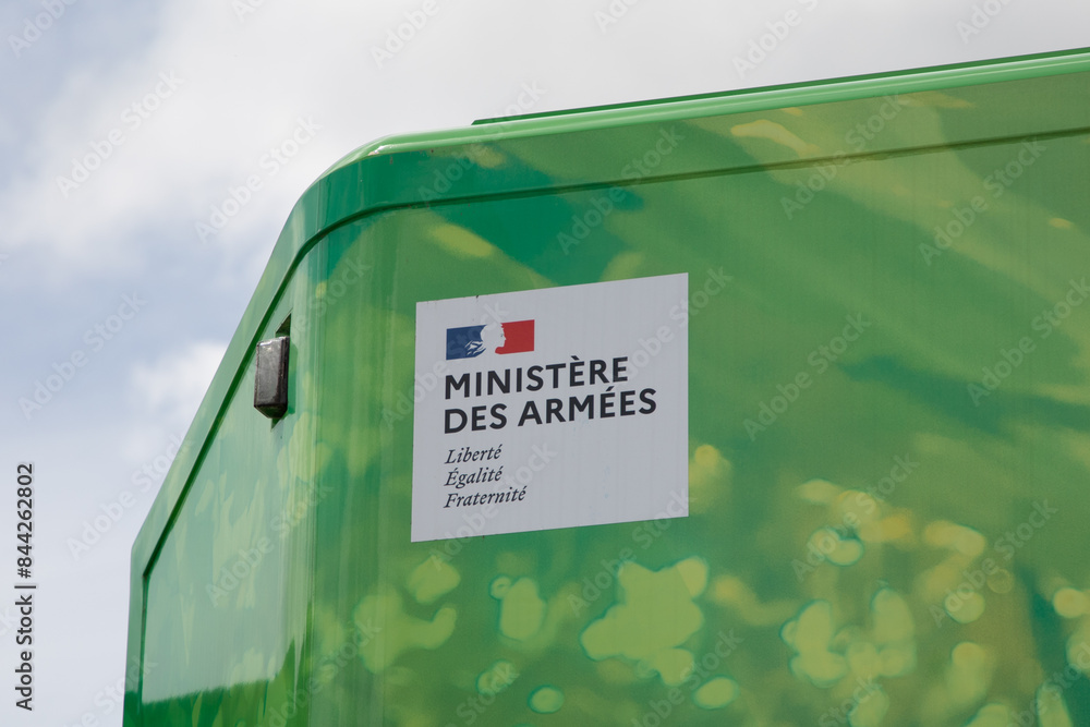 Foto de ministere des armees French Army logo brand and sign text in ...