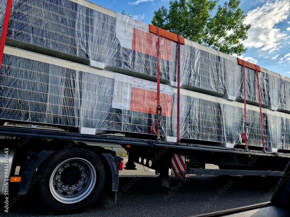 transportation of aluminum sedvich plates used for the construction of ...